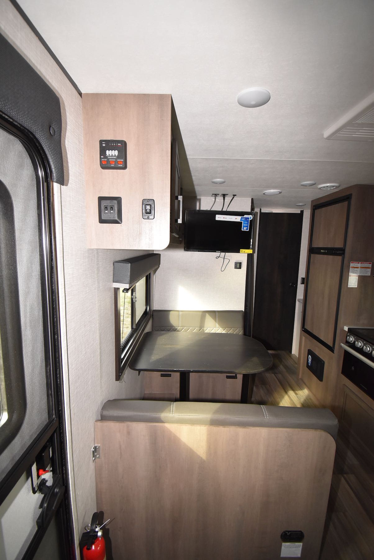 NEW 2023 Starcraft Autumn Ridge 26BH - Christie's RV