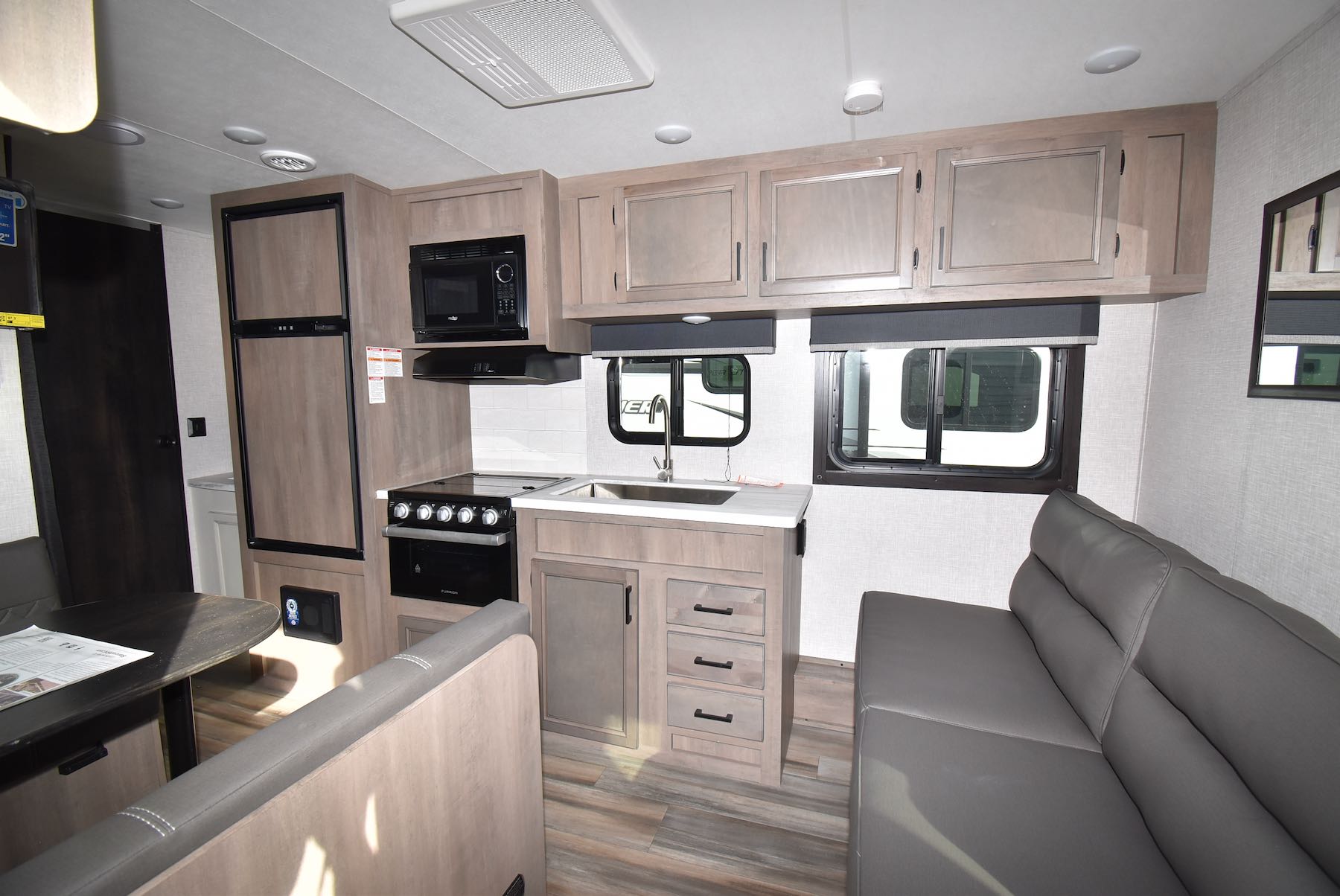 NEW 2023 Starcraft Autumn Ridge 26BH - Christie's RV