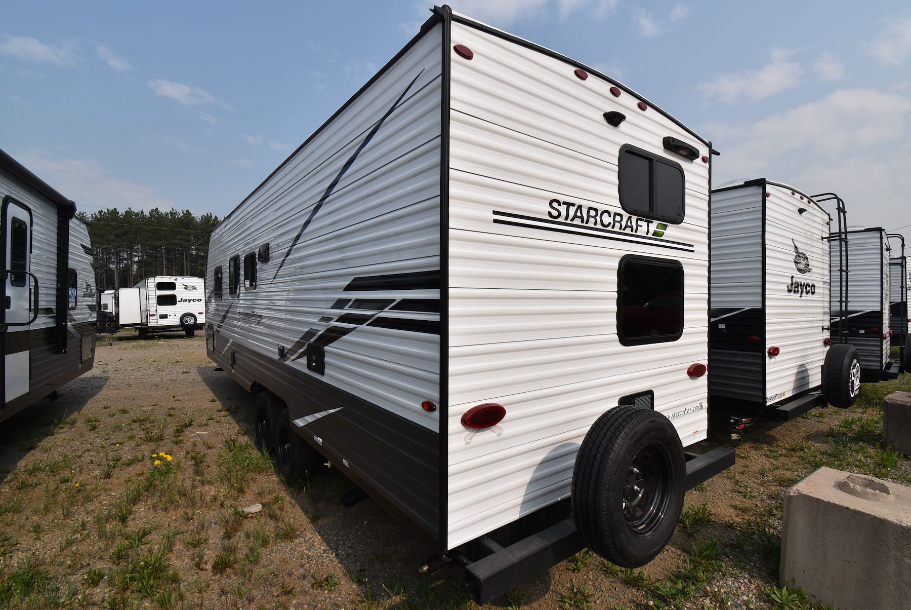 NEW 2023 Starcraft Autumn Ridge 26BH - Christie's RV