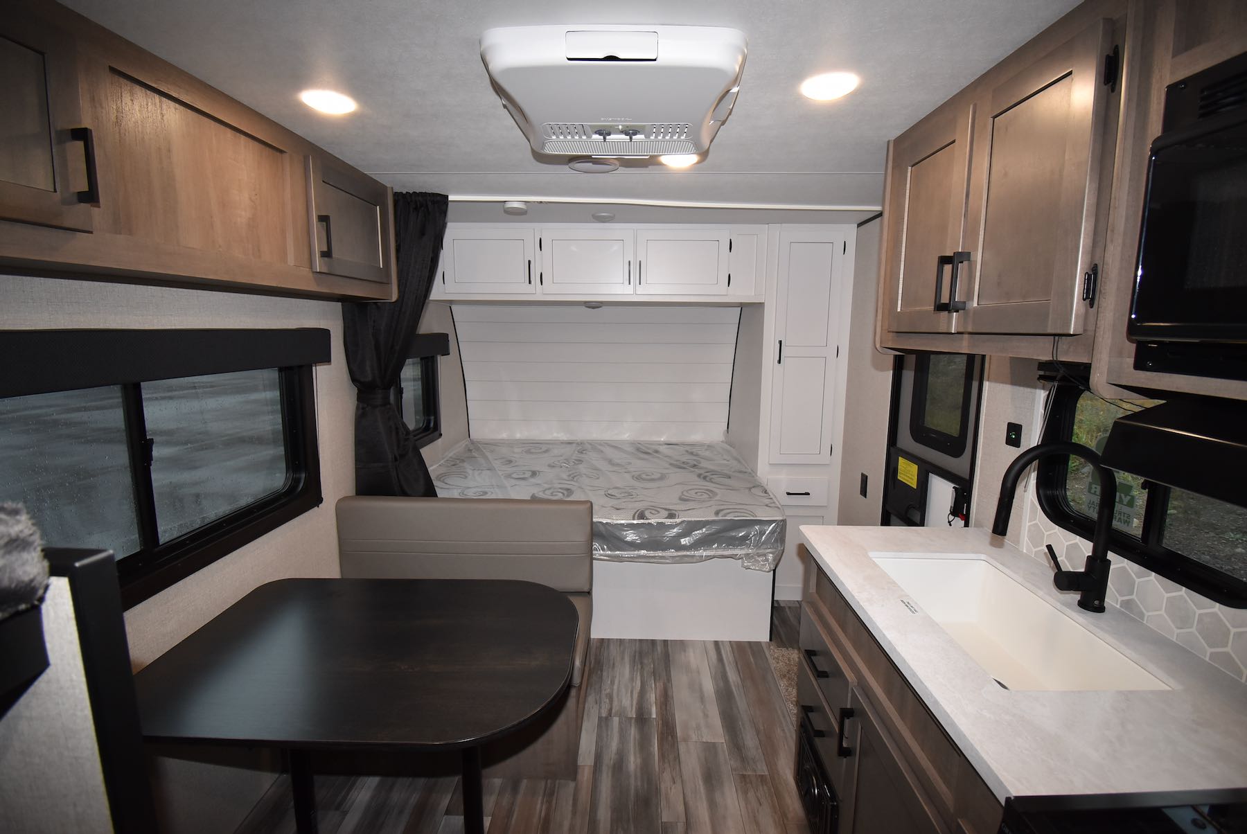 NEW 2024 Starcraft Autumn Ridge Single Axle 19BH - Christie's RV