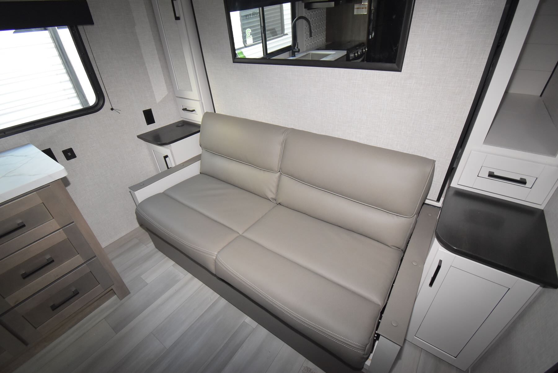 NEW 2025 Starcraft Autumn Ridge 20MB - Christie's RV