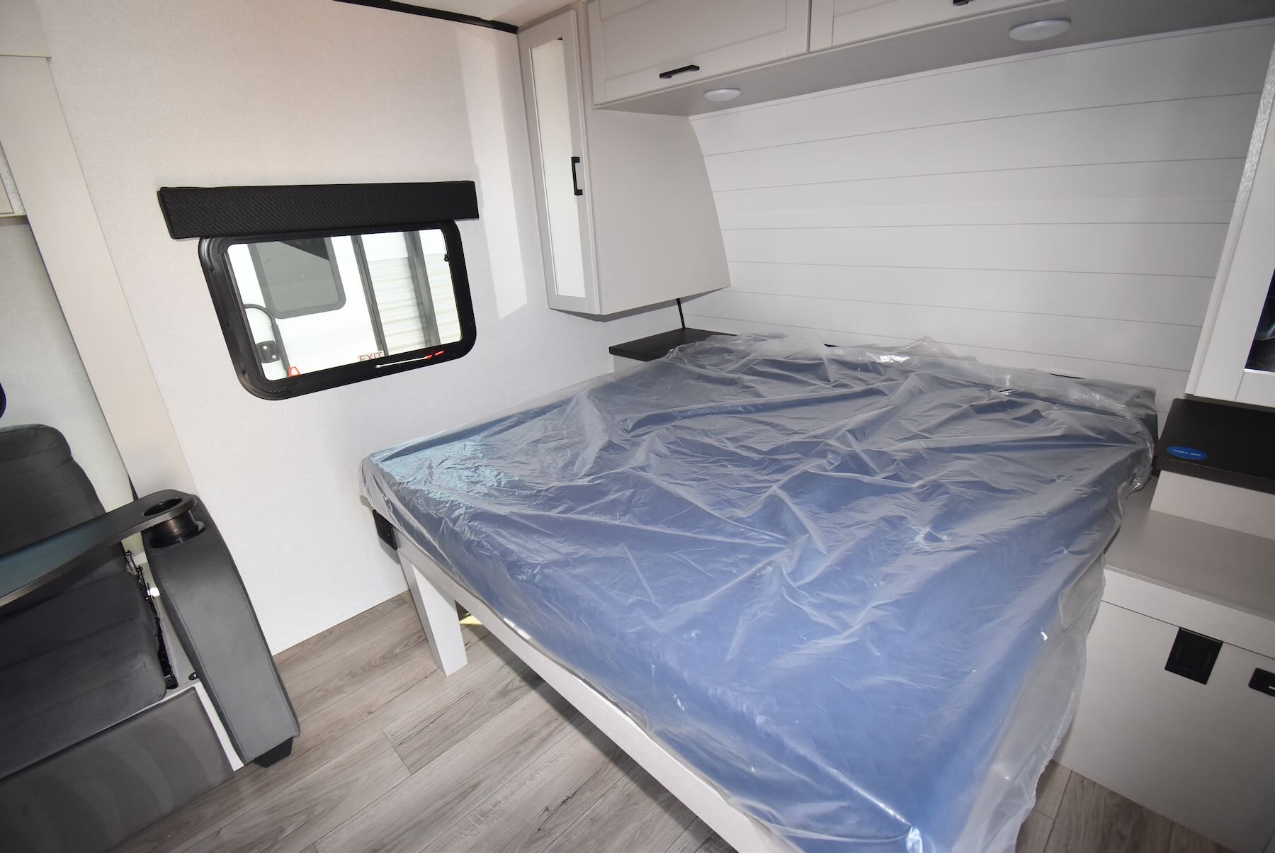 NEW 2026 Jayco Jay Feather Air 18FBS - Christie's RV