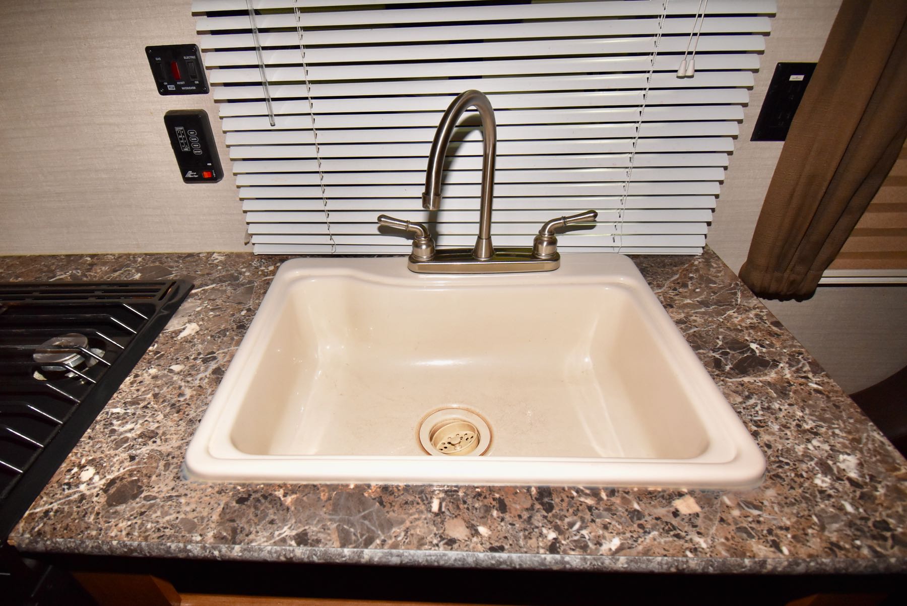 NEW 2015 Keystone Springdale SG260 - Christie's RV