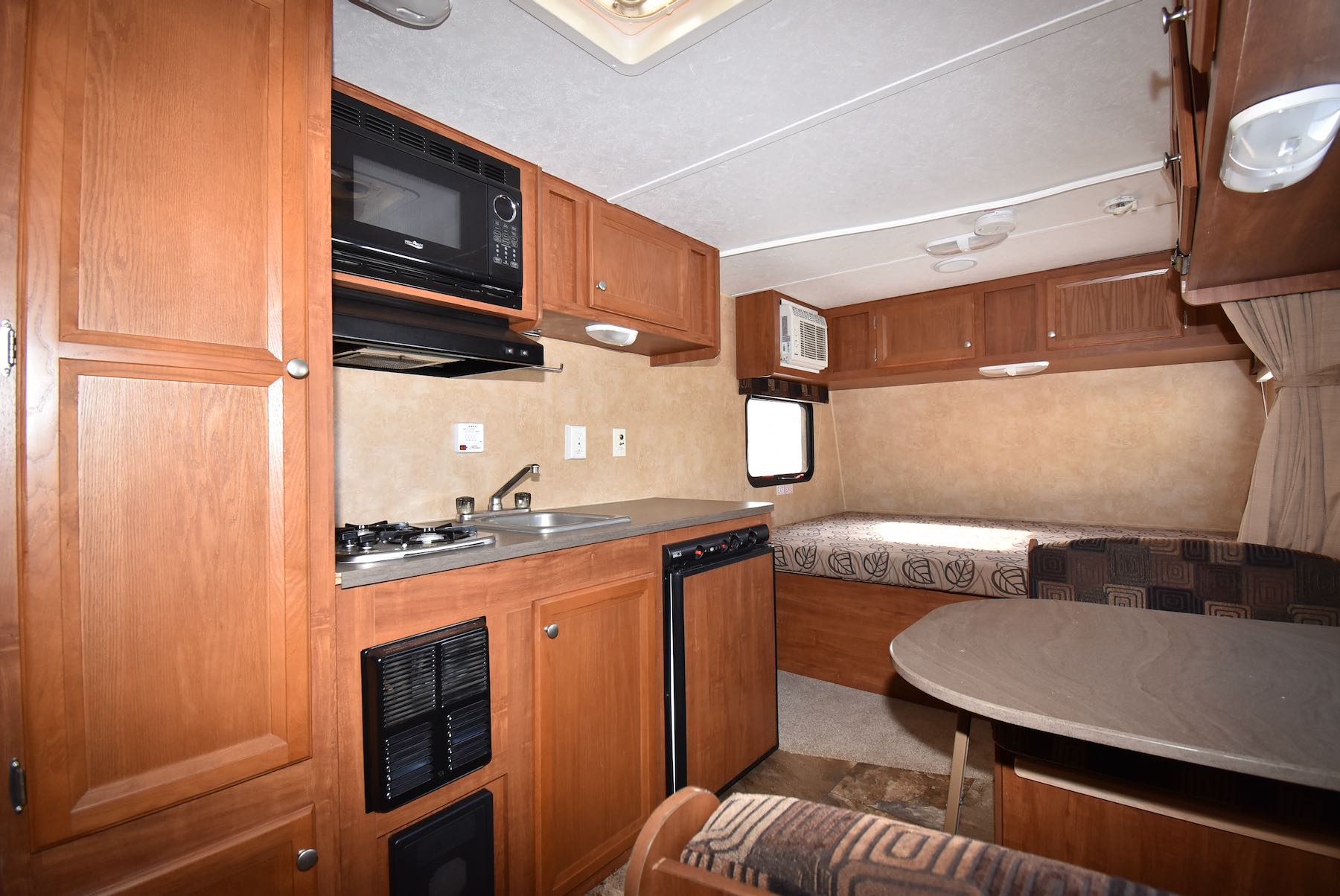 USED 2012 Jayco Jay Flight Swift SLX 185RB - Christie's RV