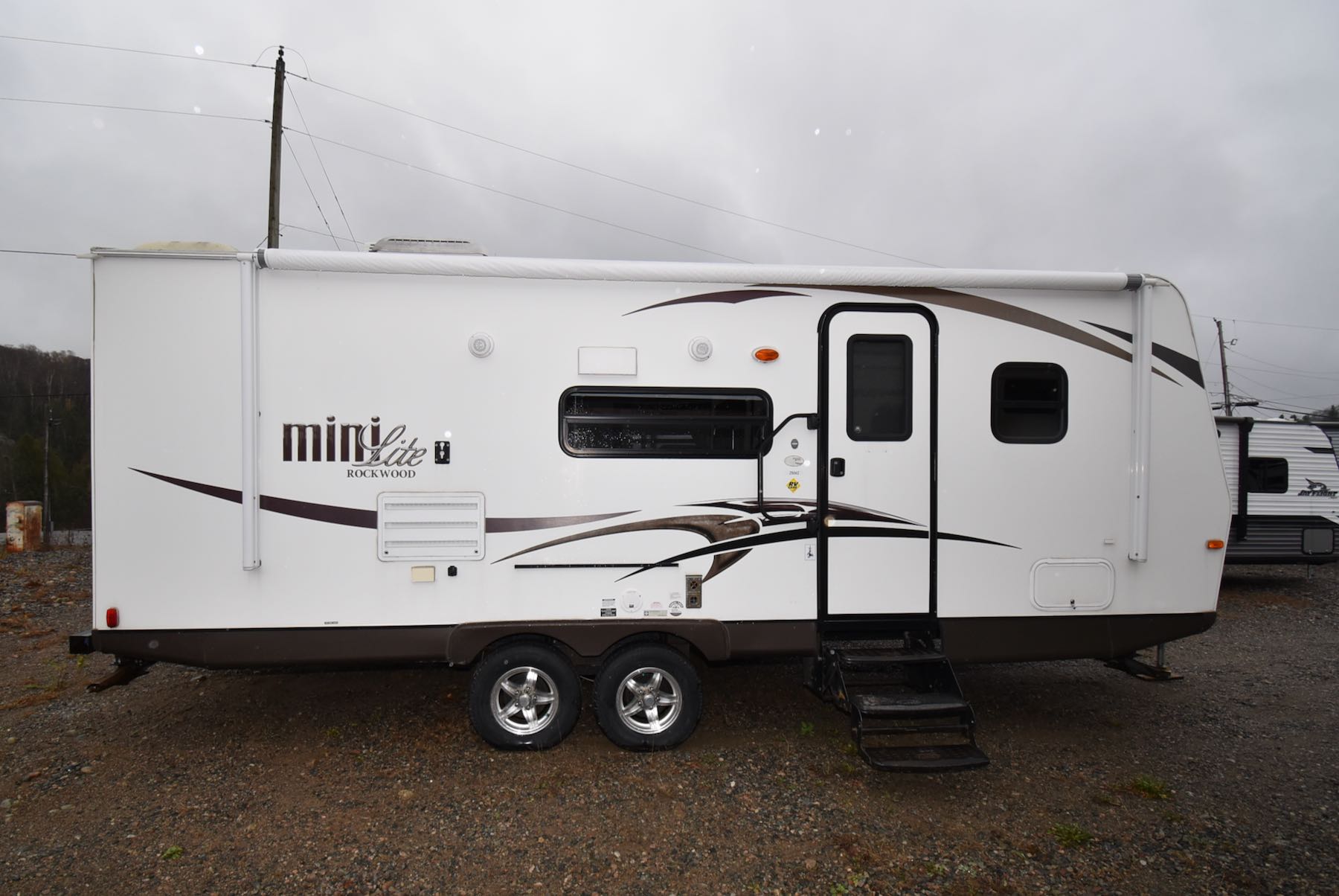 USED 2015 Forest River Rockwood Mini Lite 25040S - Christie's RV