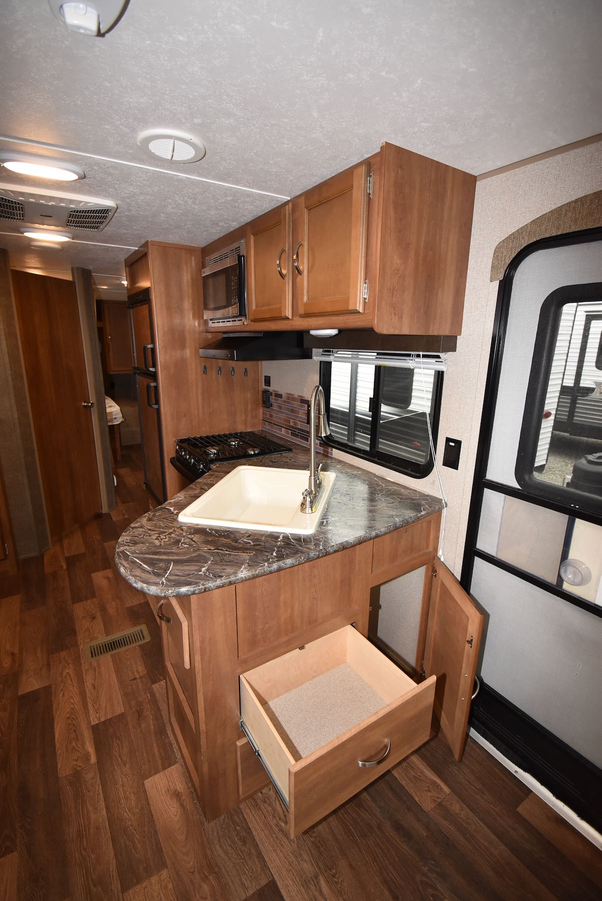 USED 2017 Keystone Springdale Summerland TT 2570RL - Christie's RV