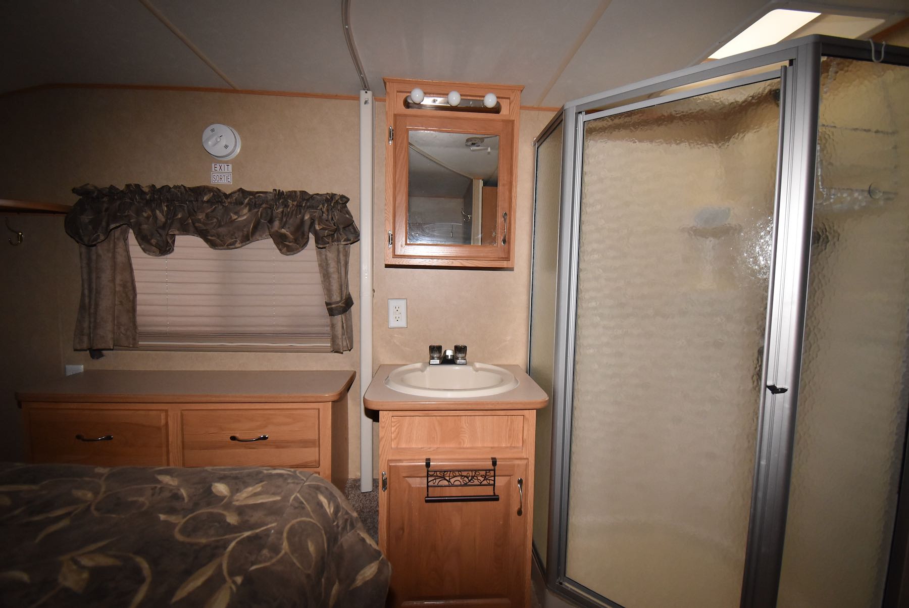 USED 2008 Crossroads Cruiser CrossForce 33MK - Christie's RV