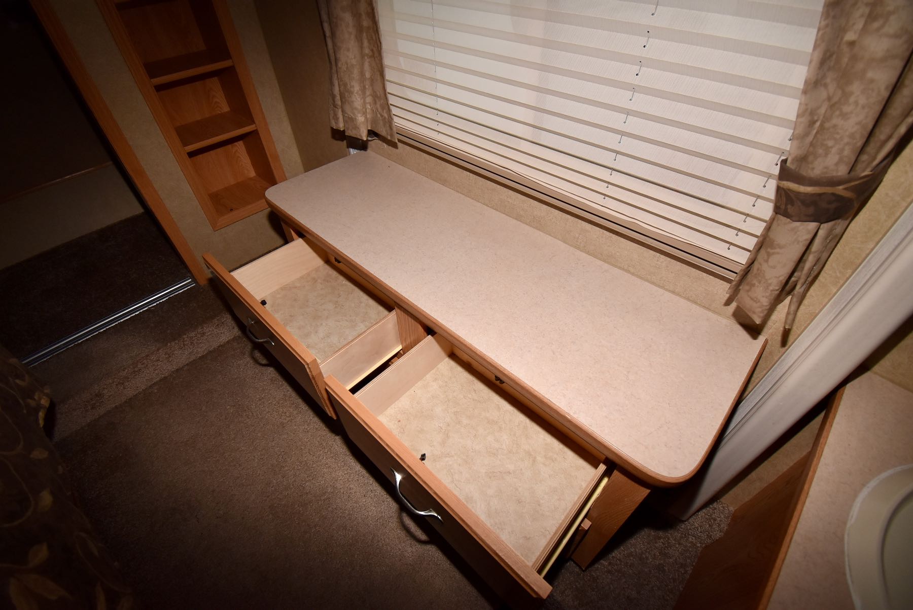 USED 2008 Crossroads Cruiser CrossForce 33MK - Christie's RV