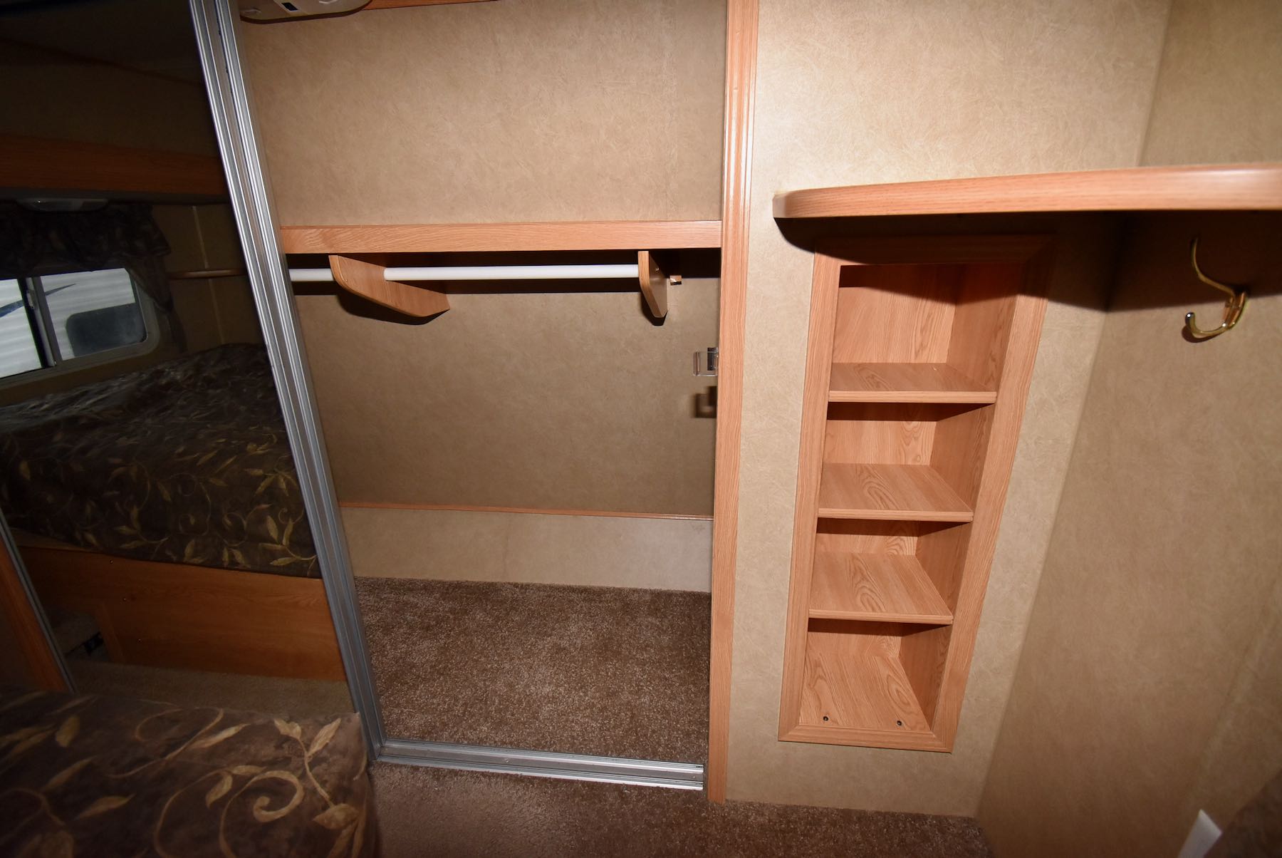 USED 2008 Crossroads Cruiser CrossForce 33MK - Christie's RV