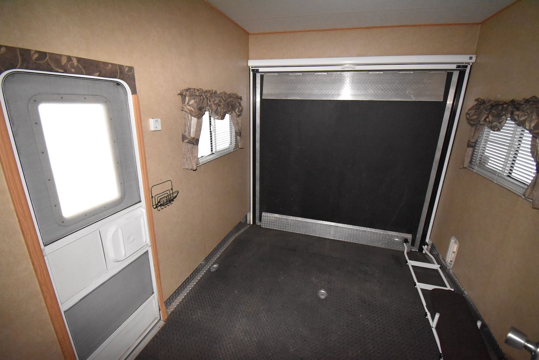 USED 2008 Crossroads Cruiser CrossForce 33MK - Christie's RV