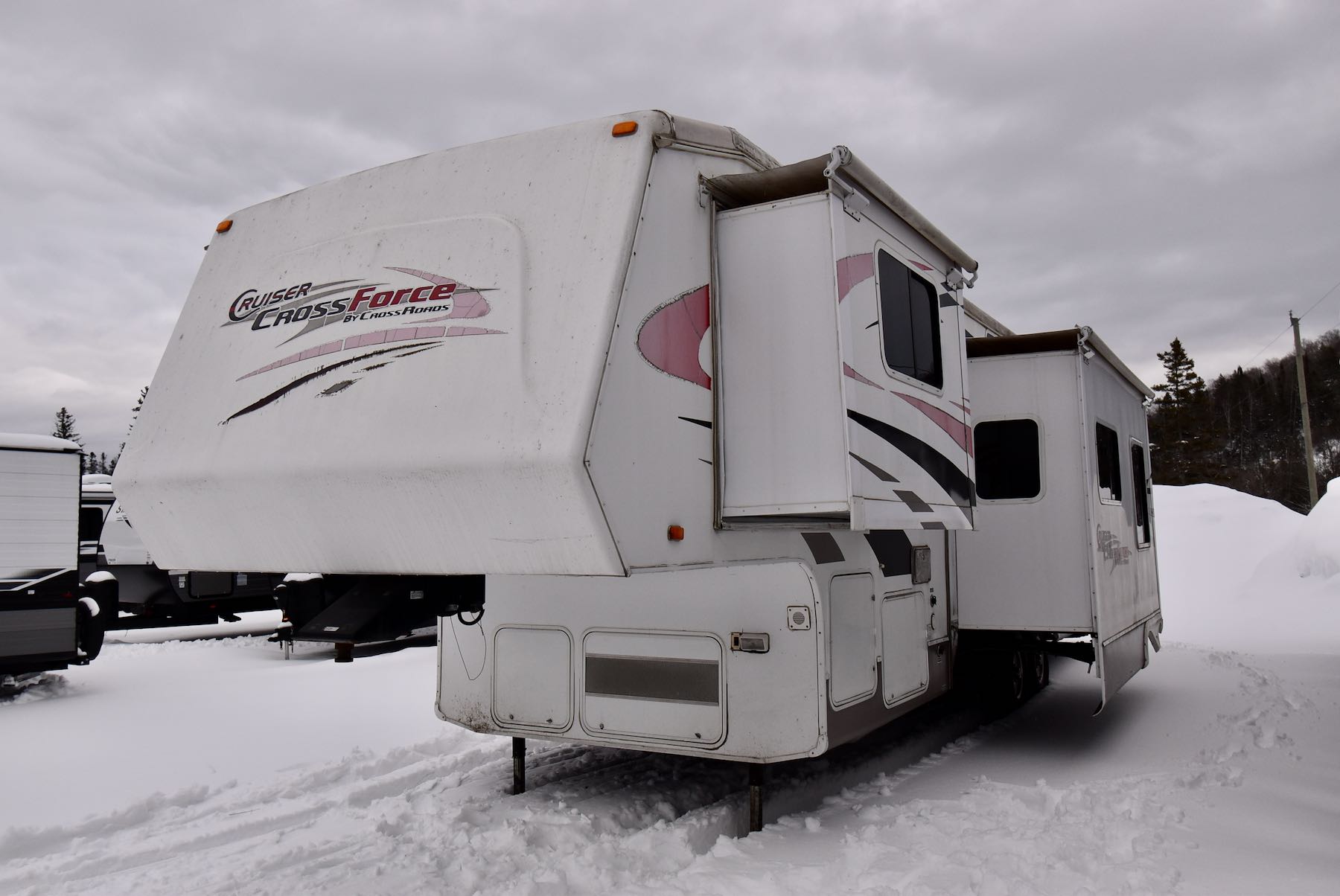 USED 2008 Crossroads Cruiser CrossForce 33MK - Christie's RV